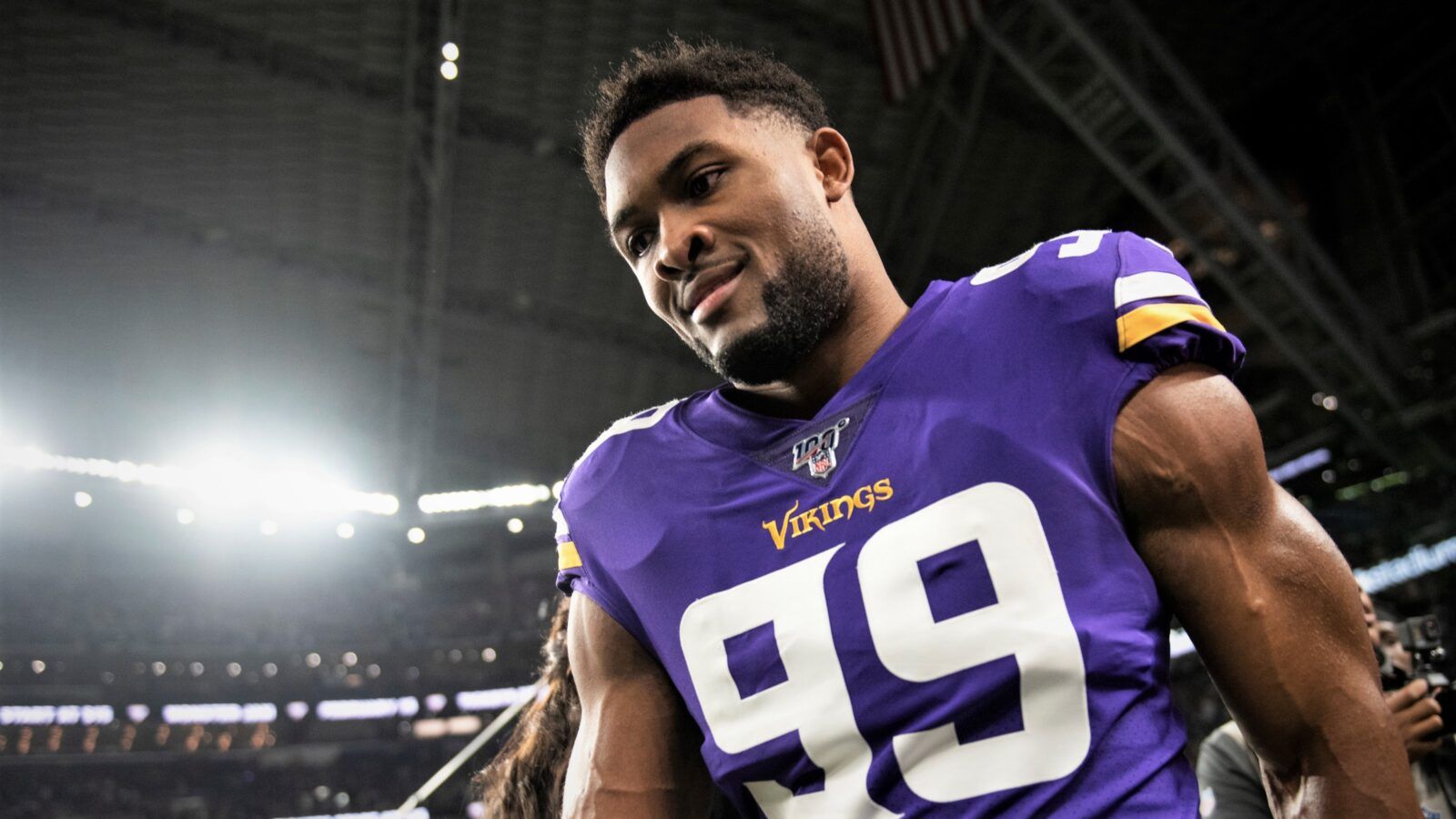 This Vikings Draft Day Trade Sends Danielle Hunter to the Cowboys and ...