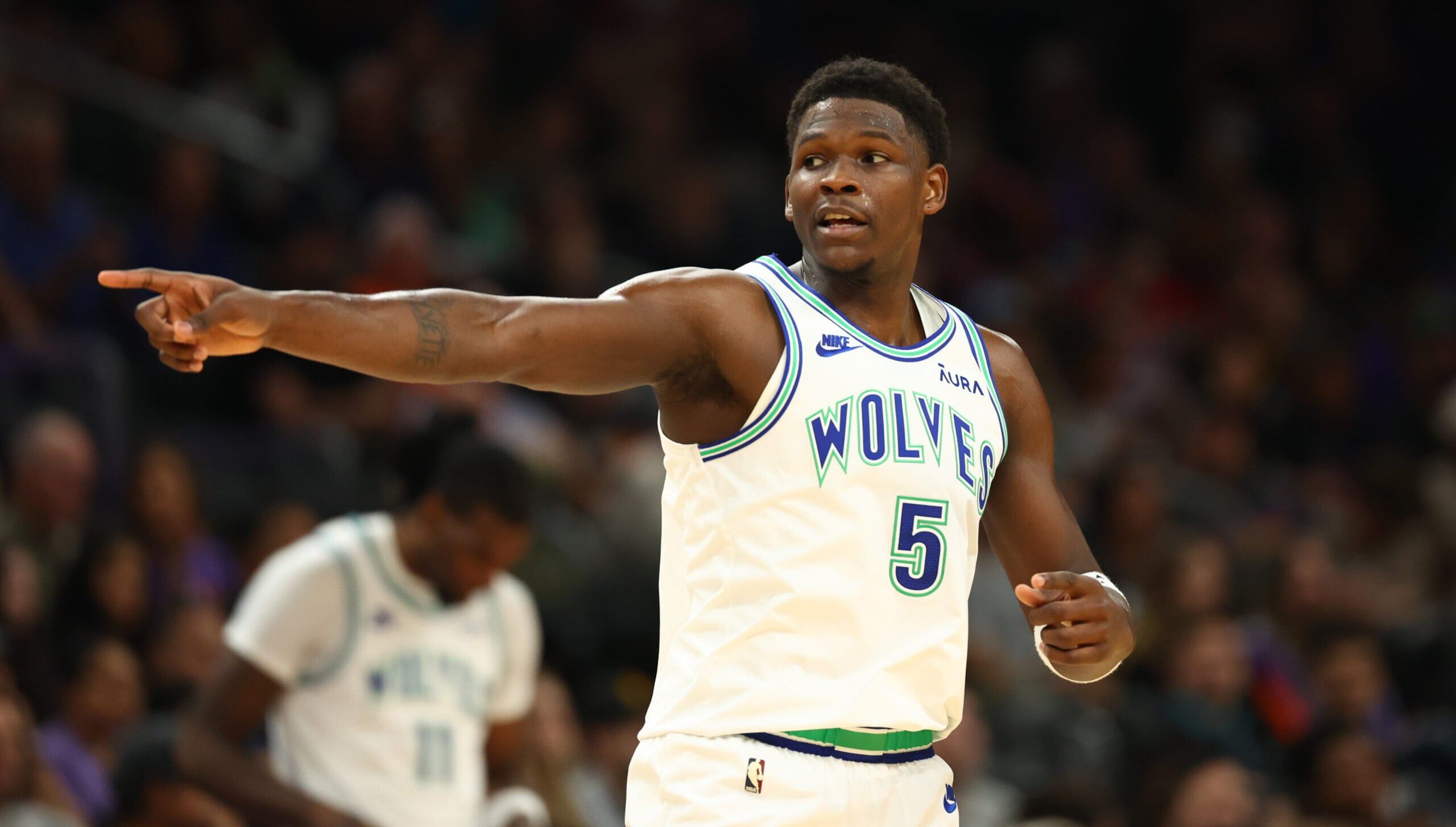 Anthony Edwards Releases Statement Confirming Exposed Text Messages ...