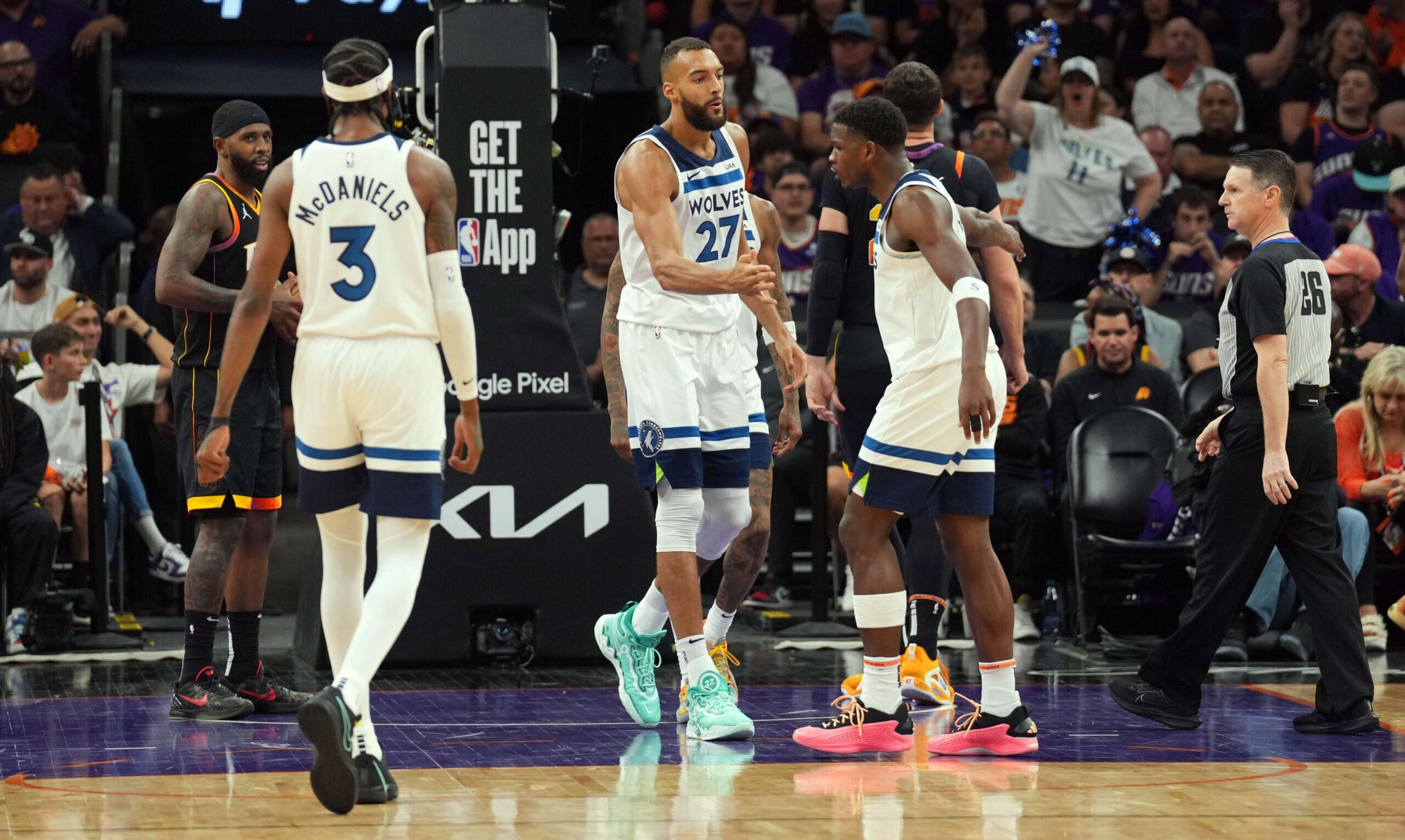 Anthony Edwards Goes Off in 4th Quarter; Minnesota Timberwolves Sweep Suns