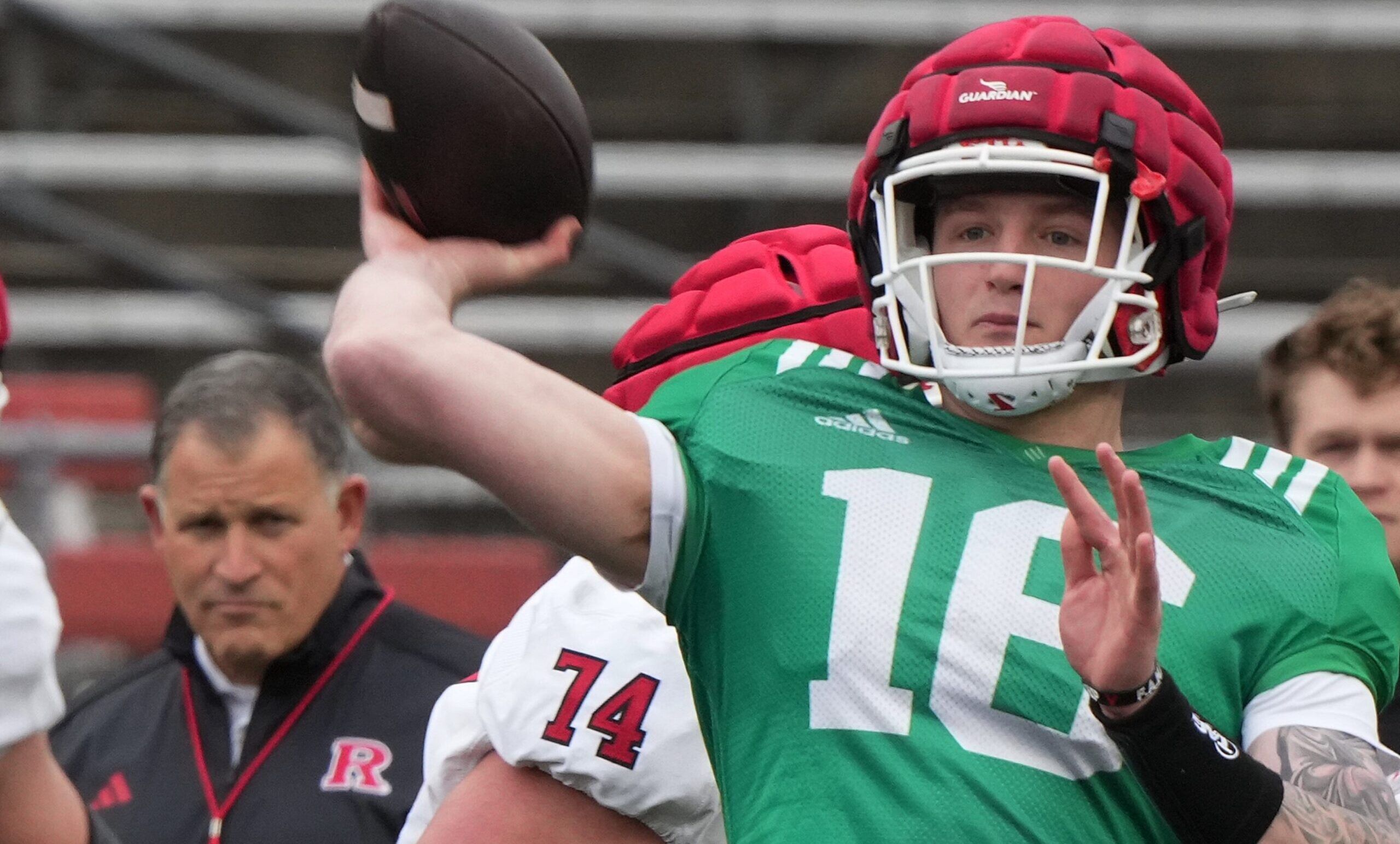 Former Minnesota Gophers QB named starter for Big Ten rival