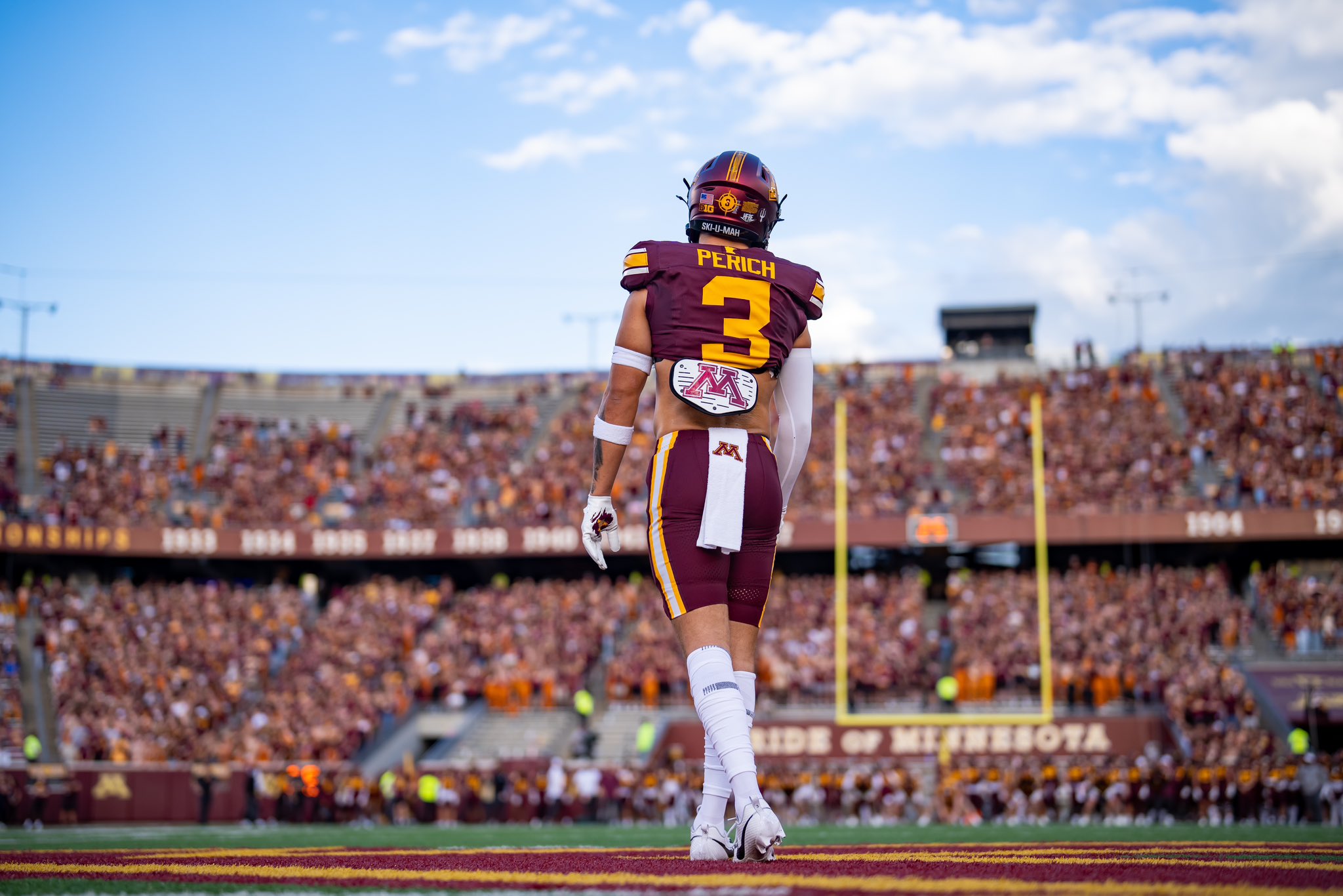 Minnesota Gophers Might Use Koi Perich on Offense...?