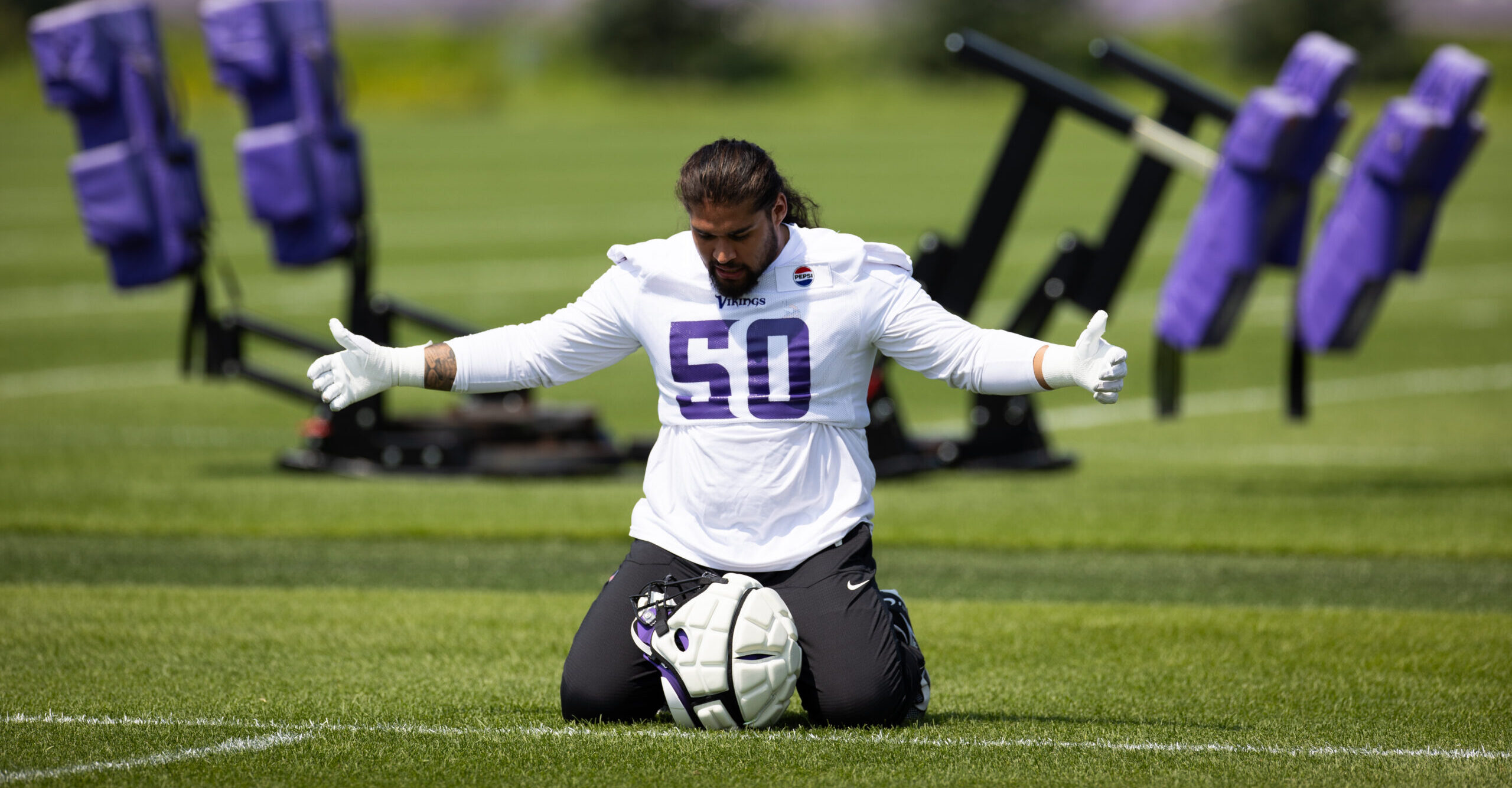 Minnesota Vikings 'Prospect X' Expected to Make NFL Debut vs Colts
