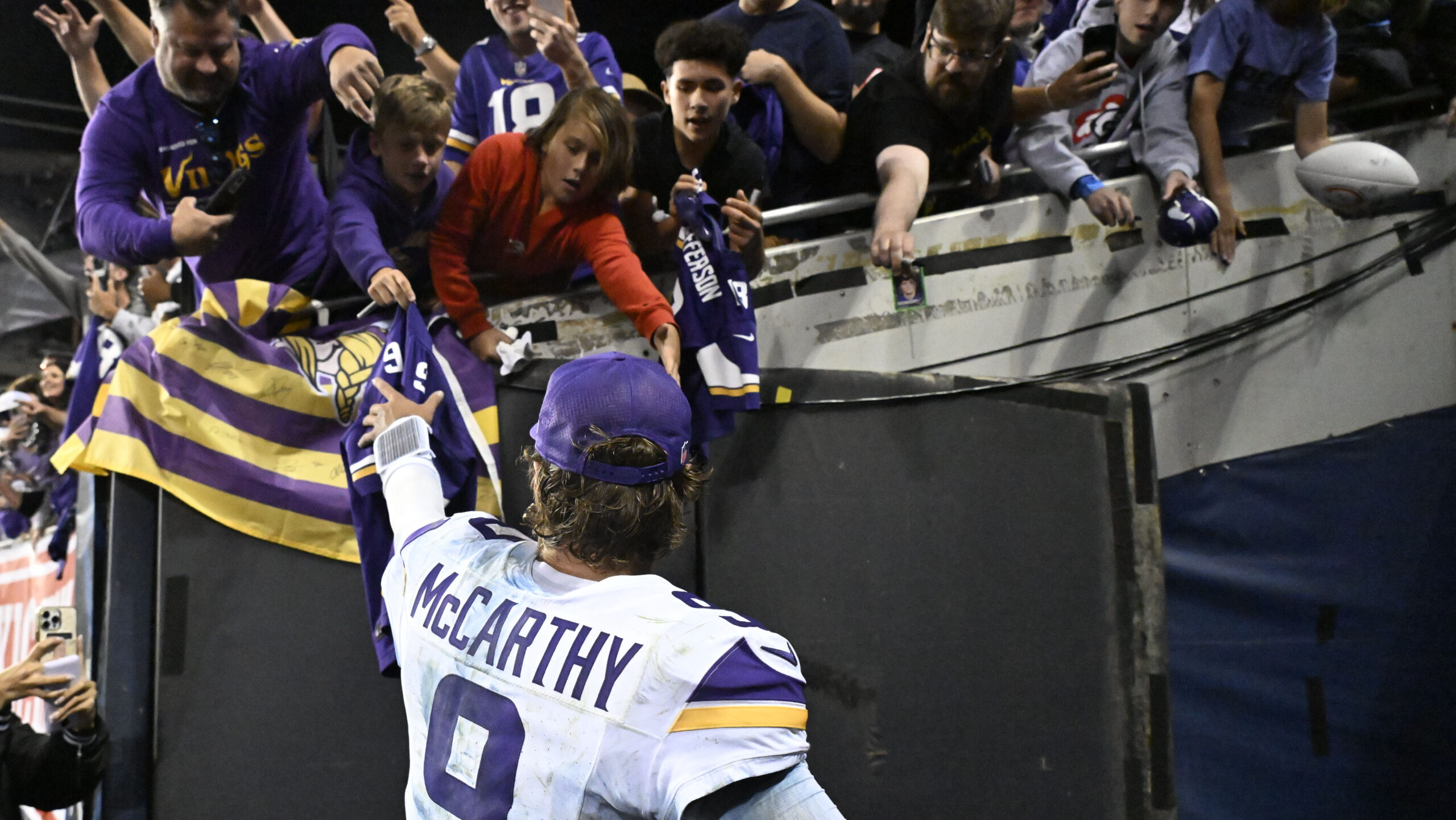 MN Vikings Picks, Predictions vs Falcons – Local Reporters vs National ...
